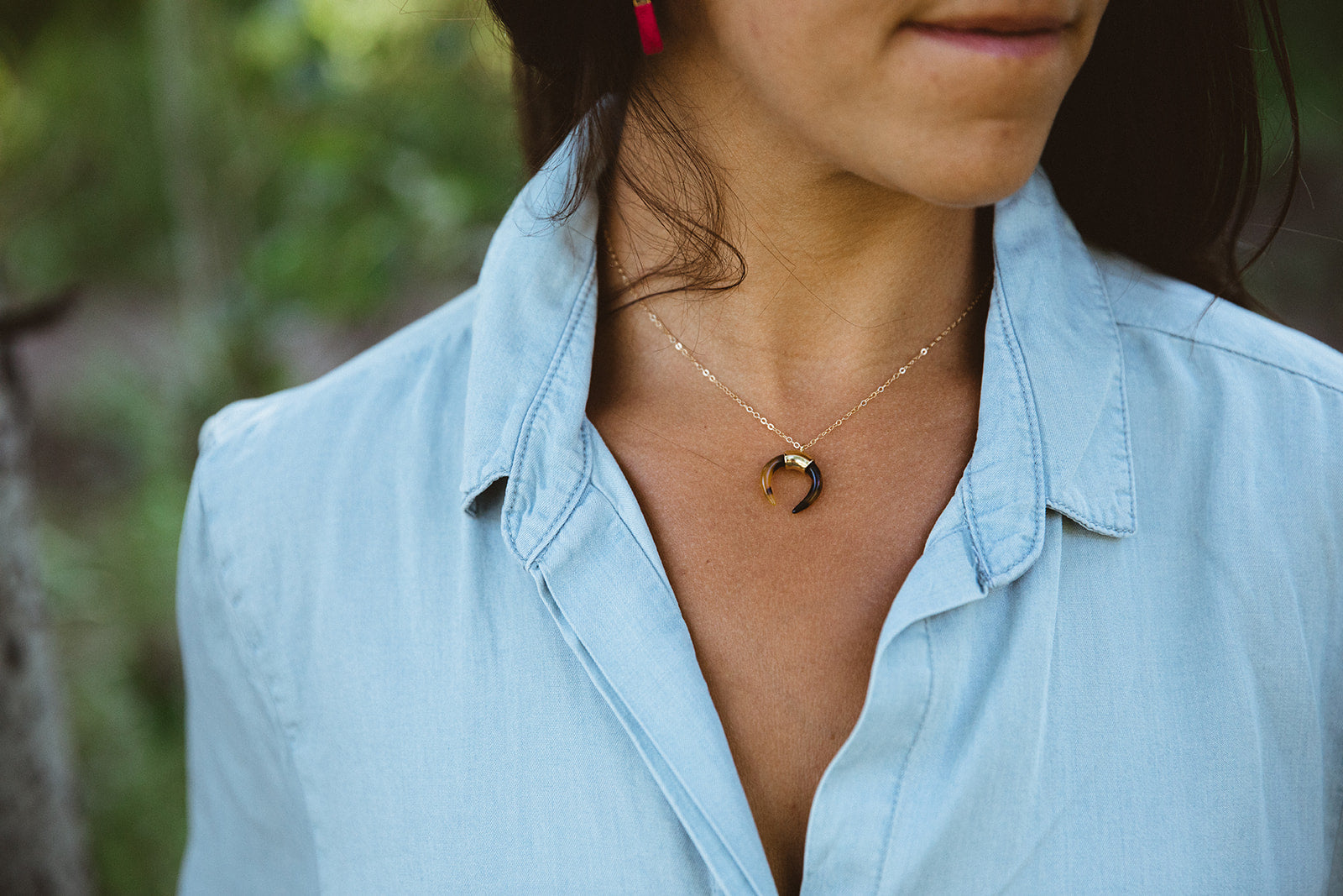 Tortoise Shell Crescent Horn Necklace – Padgett Hoke